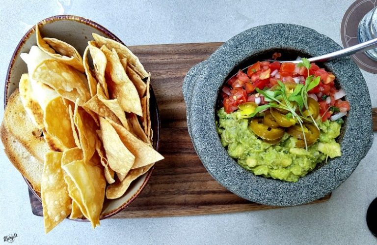 Bar Collins at the Loews Miami Beach Hotel, Miami FL - Karyl's Kulinary ...