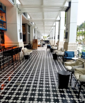 Bar Collins at the Loews Miami Beach Hotel, Miami FL - Karyl's Kulinary ...